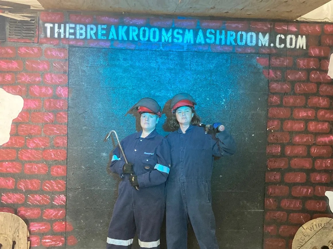 Rage Rooms in Mansfield, Texas | The Break Room Smash Room